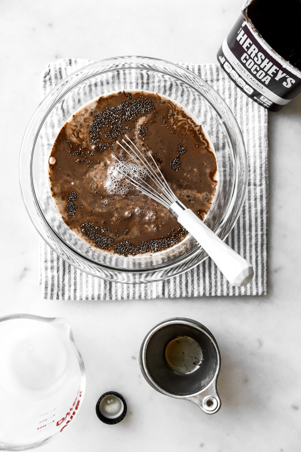Easy Healthy Chocolate Chia Pudding - Baran Bakery