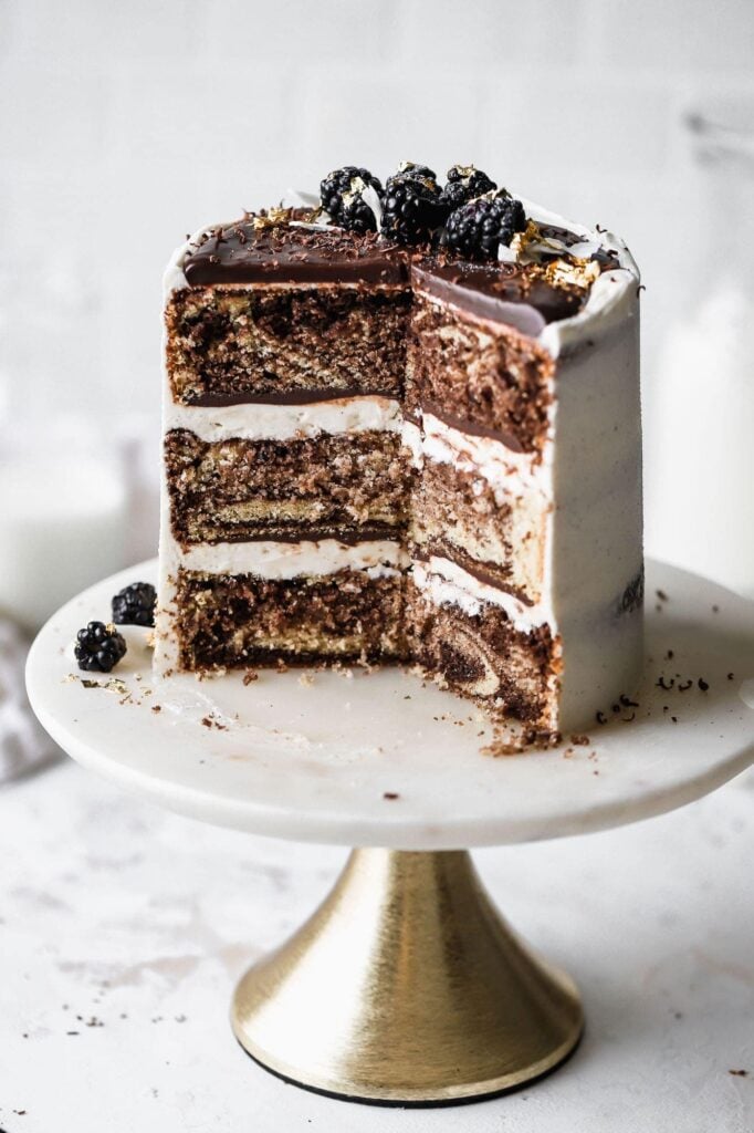 Vanilla 10 Inch Cake - Baran Bakery