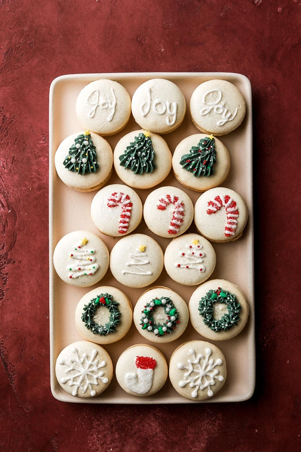 Christmas Macarons - Baran Bakery