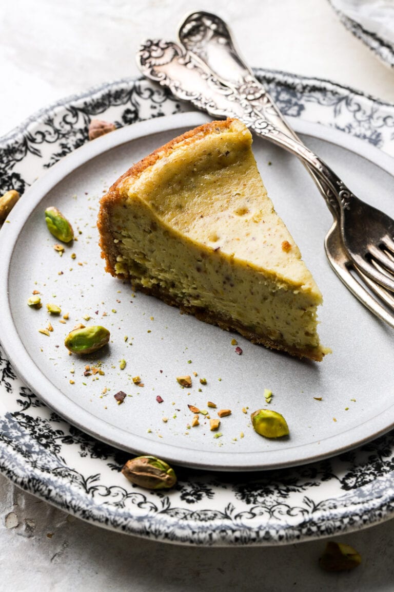 Pistachio Cheesecake - Baran Bakery