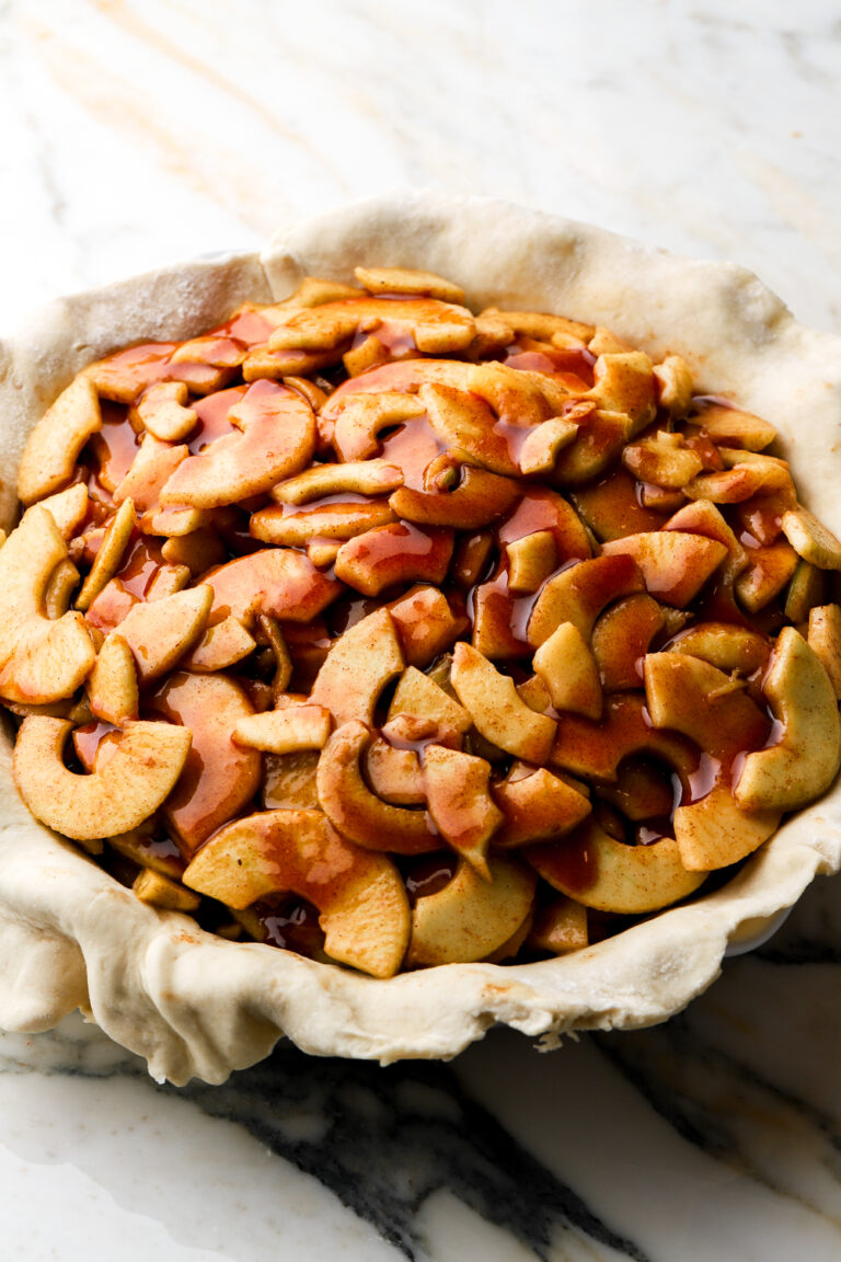 Classic Apple Pie - Baran Bakery