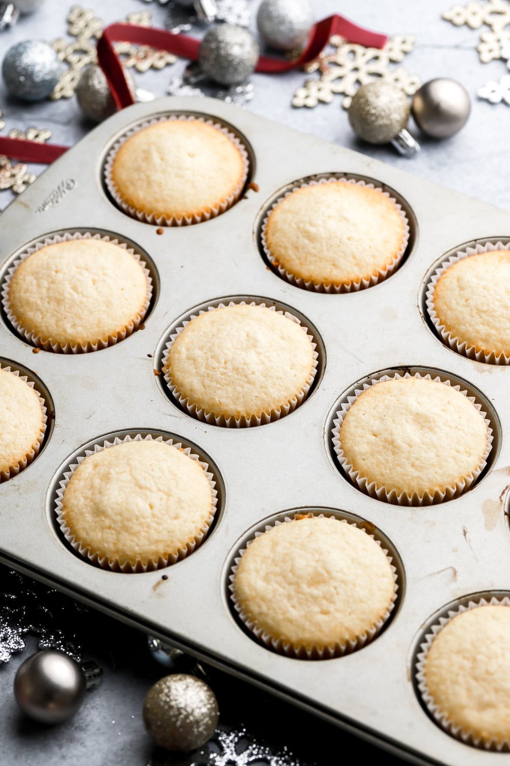 Peppermint Cupcakes - Baran Bakery