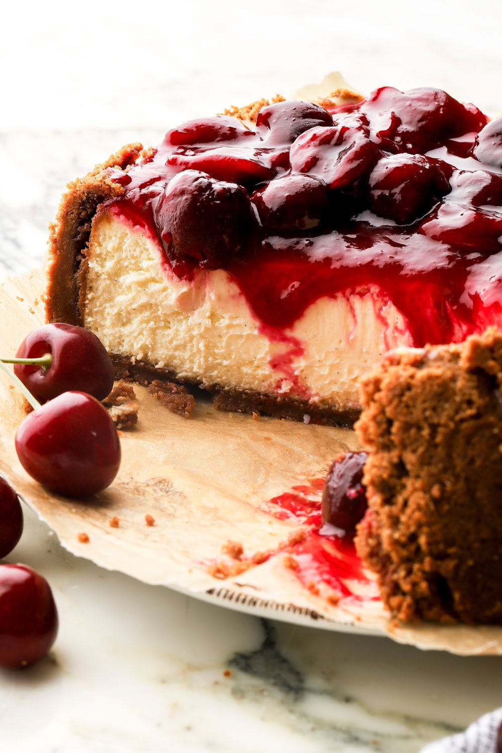 Cherry Cheesecake - Baran Bakery