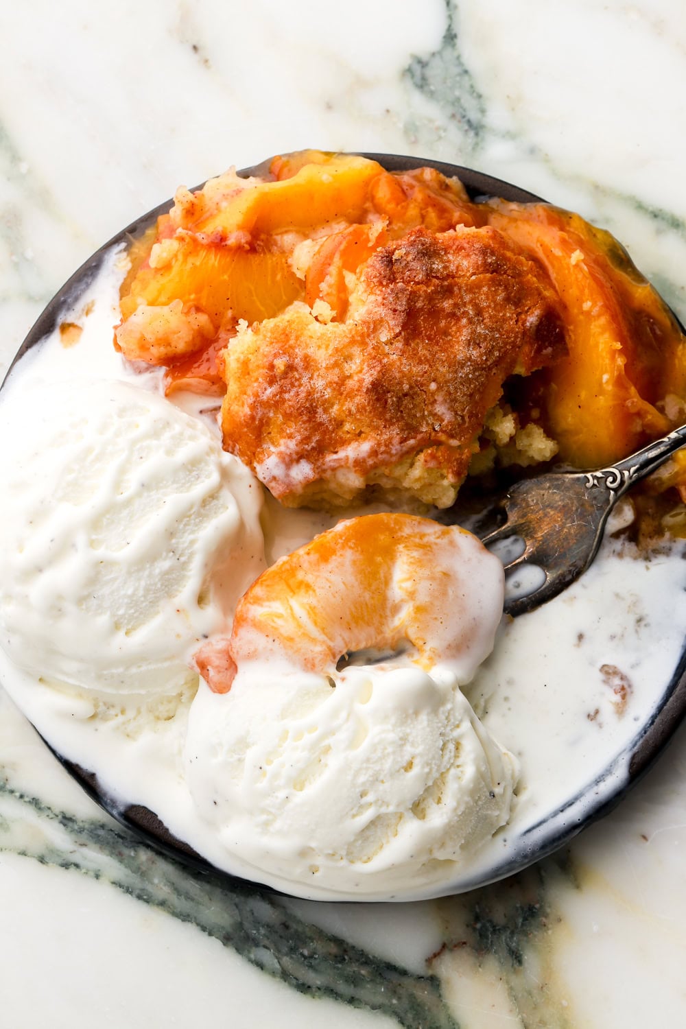 Peach Cobbler - Baran Bakery
