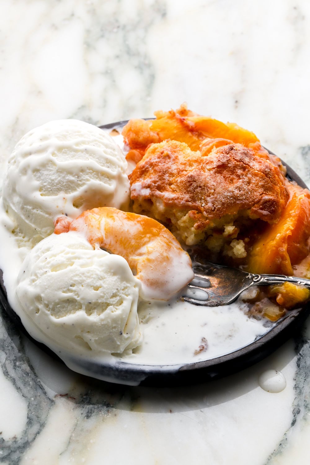 Peach Cobbler - Baran Bakery