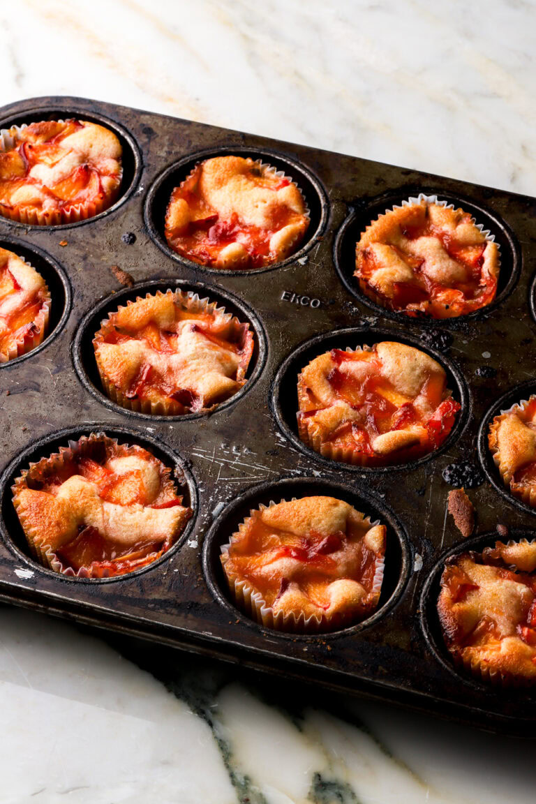 Peach Cobbler Cupcakes - Baran Bakery