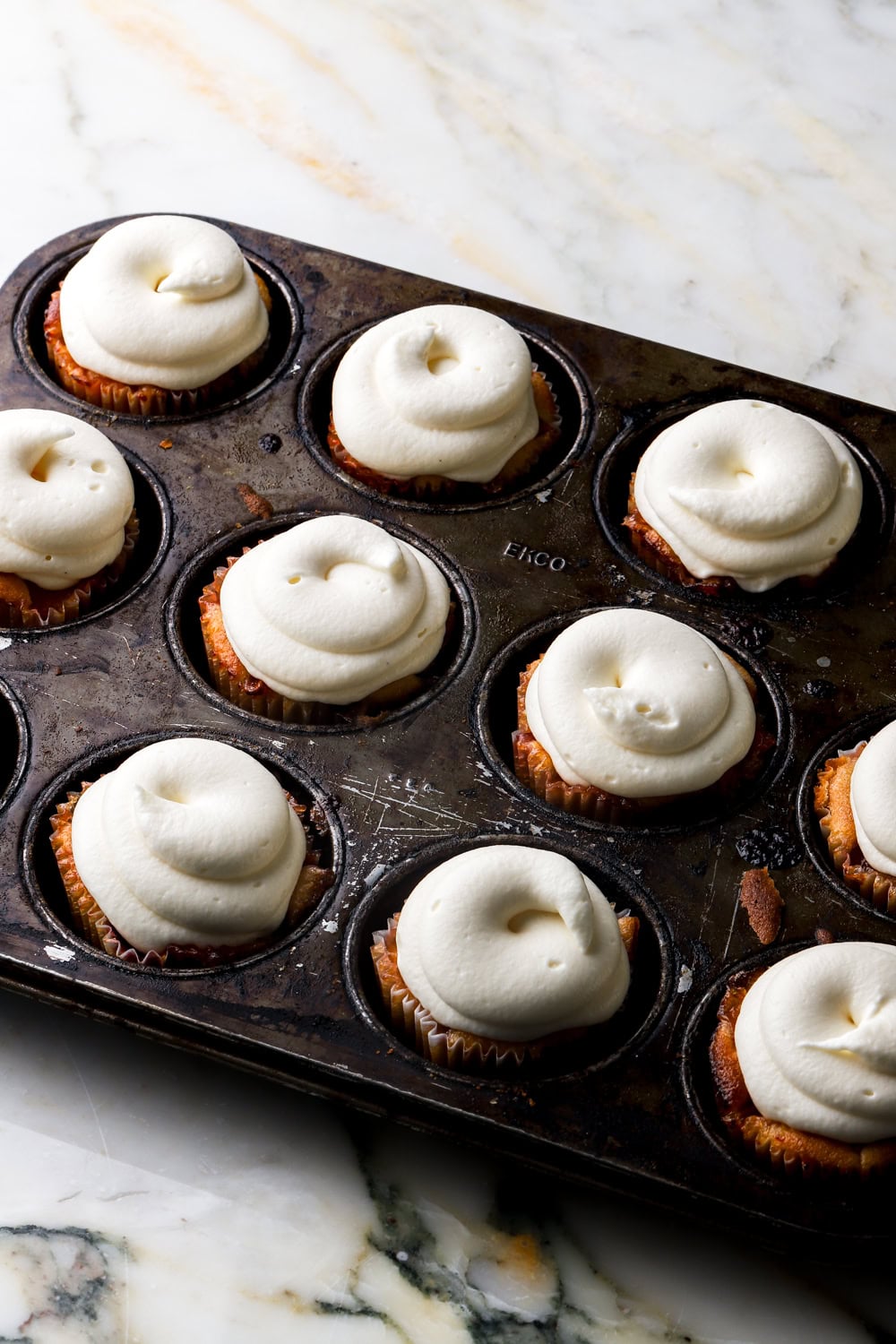 Peach Cobbler Cupcakes - Baran Bakery