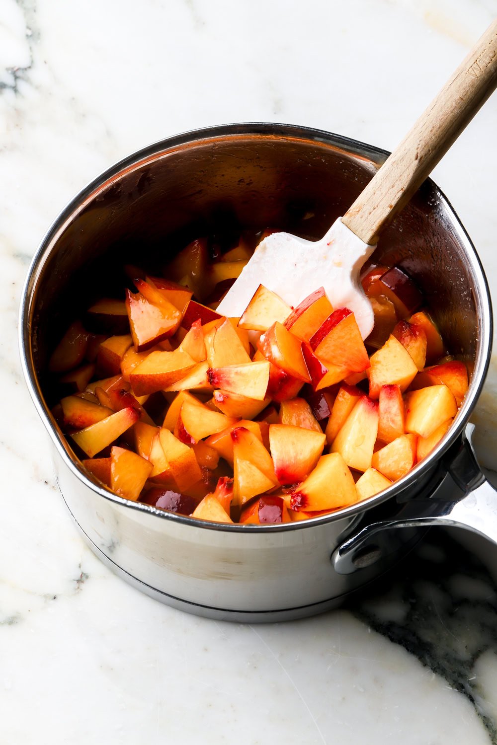 Peach Cobbler Cupcakes - Baran Bakery