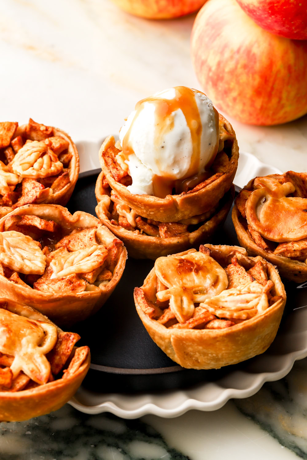 Mini Apple Pies - Baran Bakery